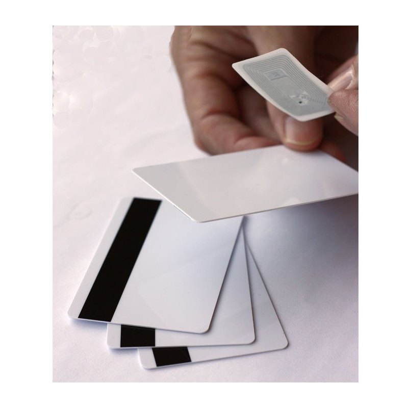 Etiquettes RFID autocollantes MIFARE® Ultralight 40x25mm - Cardalis